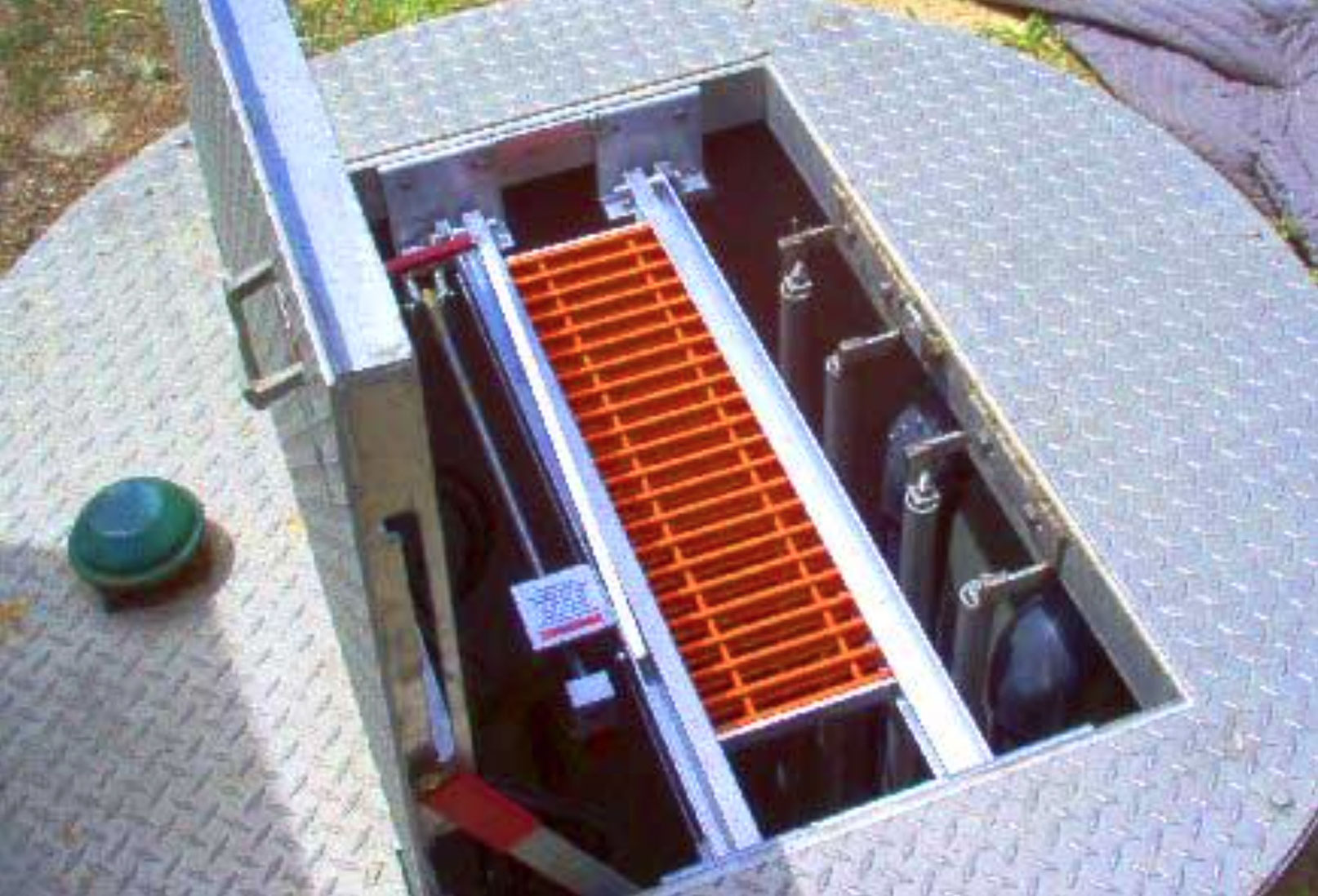 Aluminum Wastewater Access Covers Orlando, Florida USA | Retro-Grate ...